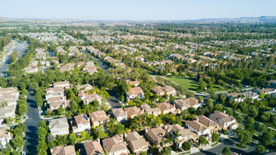 ADSS vs. Lashed Fiber | CommScope